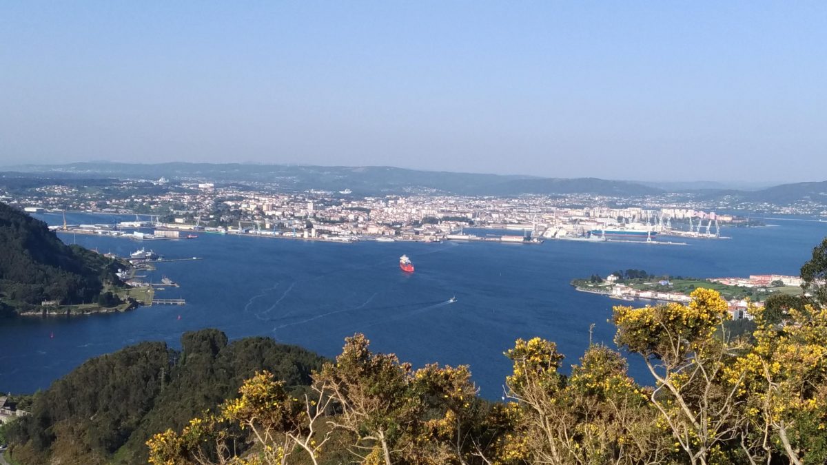 El mirador de A Bailadora y las baterías de Montefaro en Ares, en la ...
