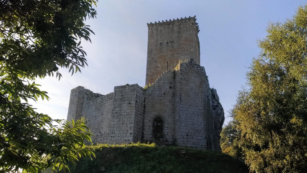 El Castillo de Moeche, una fortaleza cargada de historia. - El viajero ...